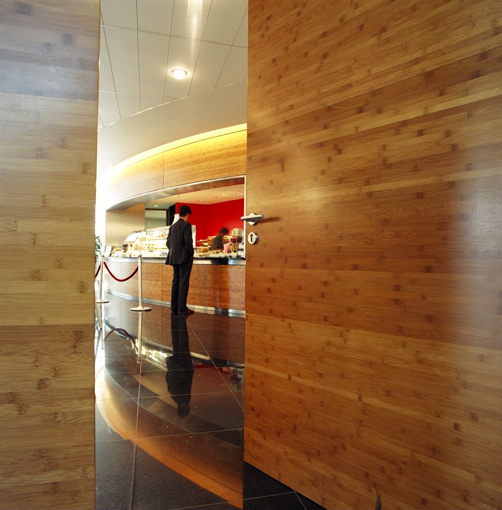 Moso Bamboo Faced Panel on Eco-Core White Birch Multiply | Eco-Core